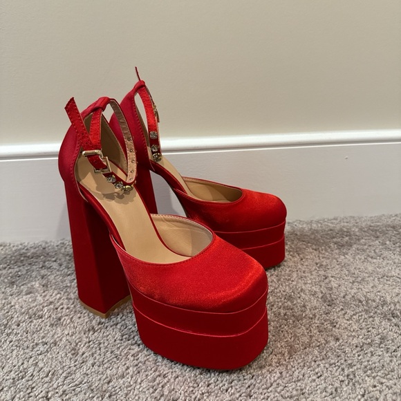 Shoes | Bold Red Platform Shoes With Chunky Heel | Poshmark
